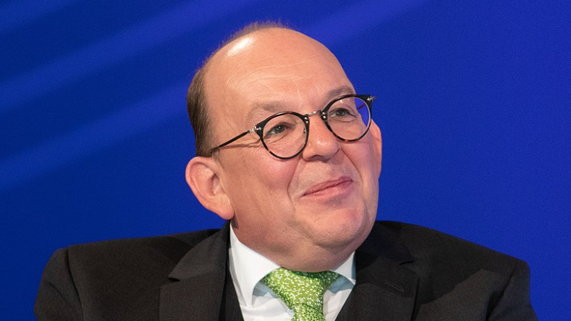 "Druckfrisch" Exklusiv-Interview: Denis Scheck fragt Barack Obama - TV ...